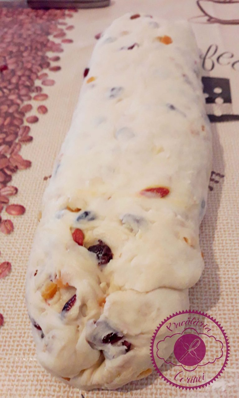 Stollen – cozonac german – Bucataria Corinei